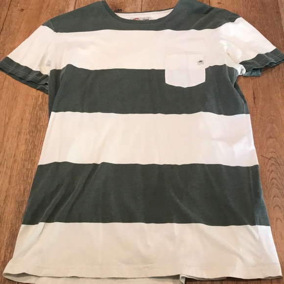 Quiksilver | Shirts | Quicksilver Tshirt | Poshmark